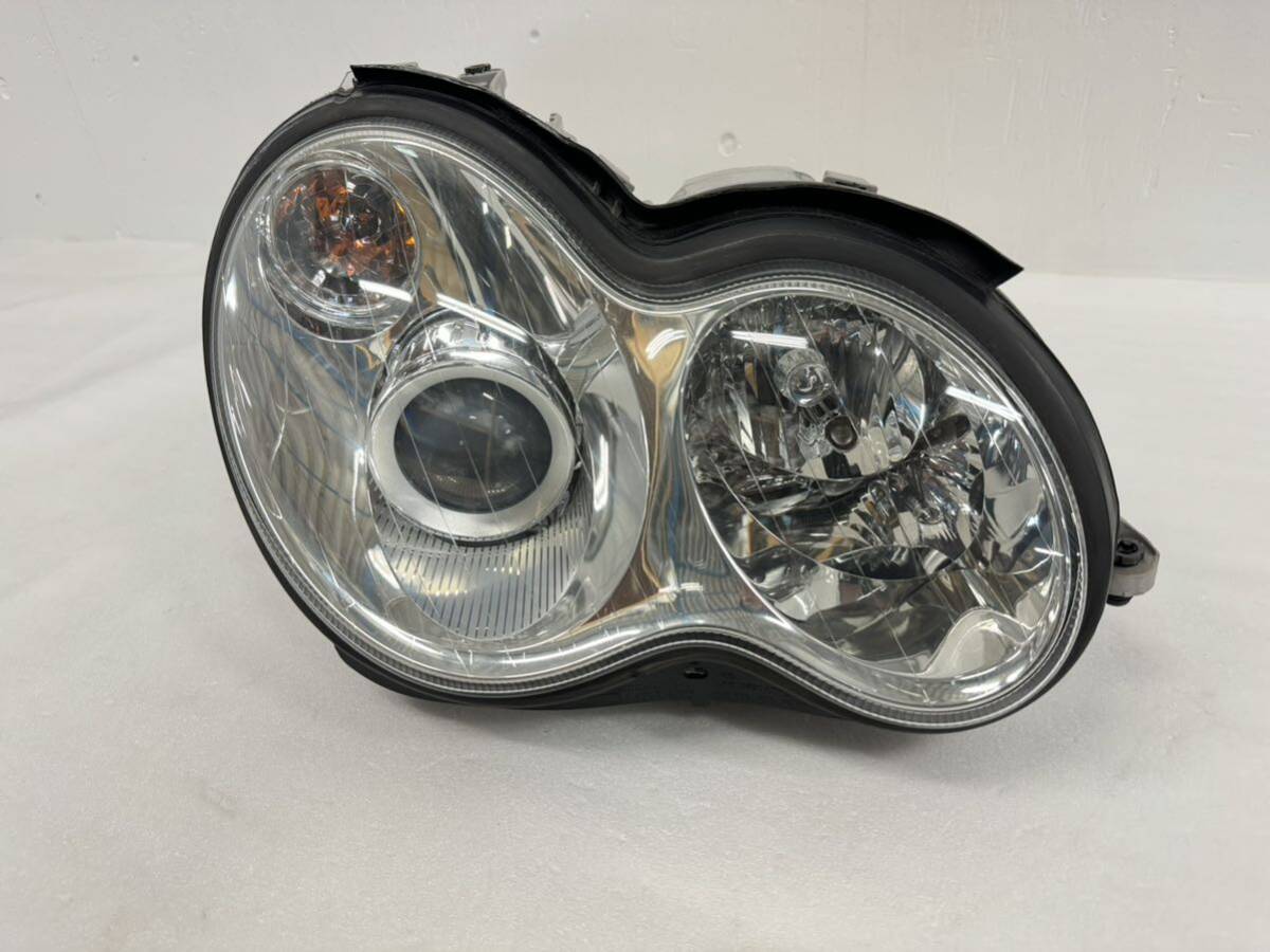6m22 ベンツ Cクラス W203 後期 純正 HID ヘッドライト 右 A2038204061(ヘッドライト)｜売買されたオークション情報、yahooの商品情報をアーカイブ公開 ...