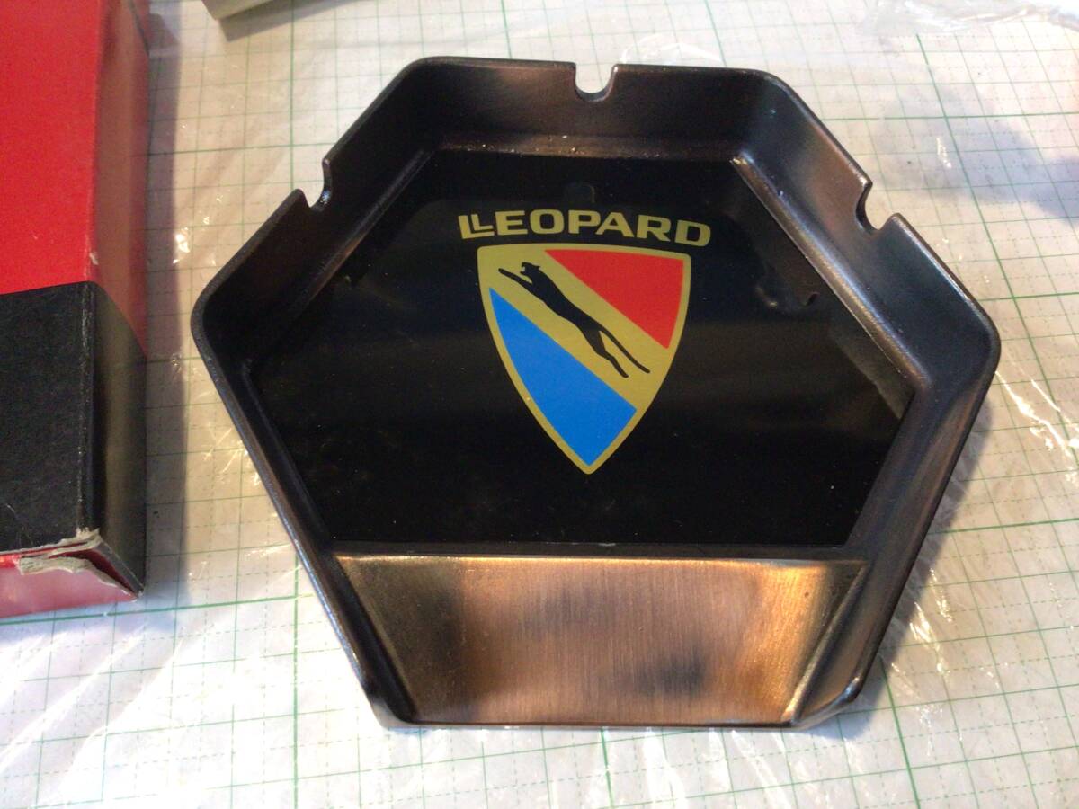 nissan datsun F30 F31 F32 LEOPARD レパード ノベルティ 灰皿 パッティング灰皿(その他)｜売買された ...