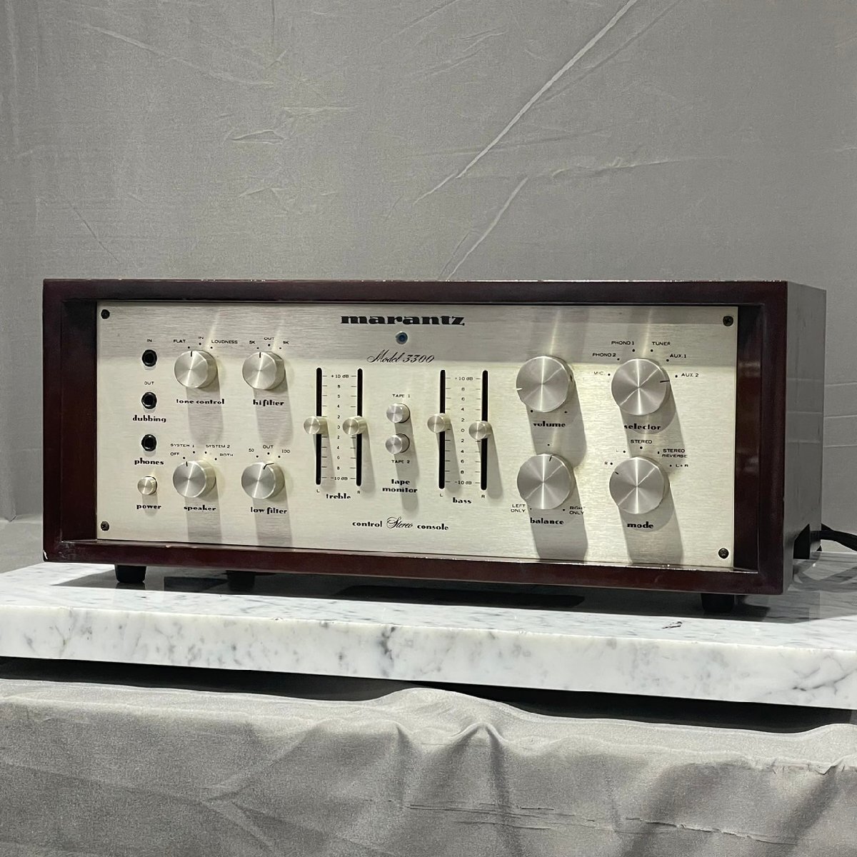 Marantz マランツ Model 3300 プリメインアンプ(マランツ)｜売買されたオークション情報、yahooの商品情報をアーカイブ公開 ...