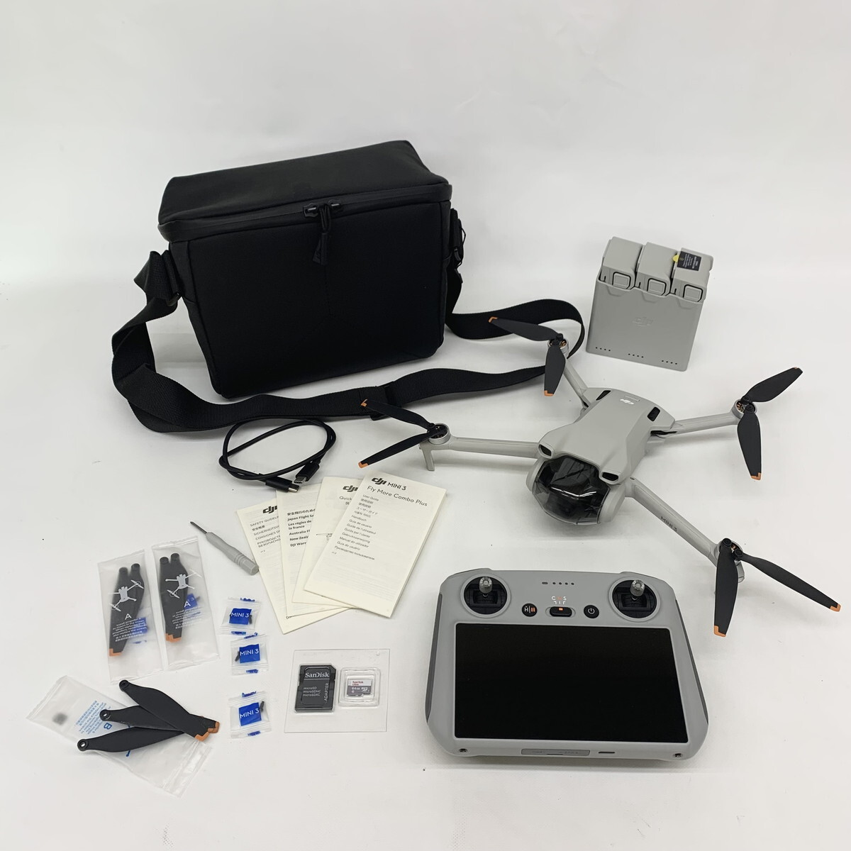 ドローン DJI MINI3 MT3PD RM330 RCリモコン 離陸確認OK カメラ搭載 空撮 ラジコン M6911-01(ドローン本体 ...