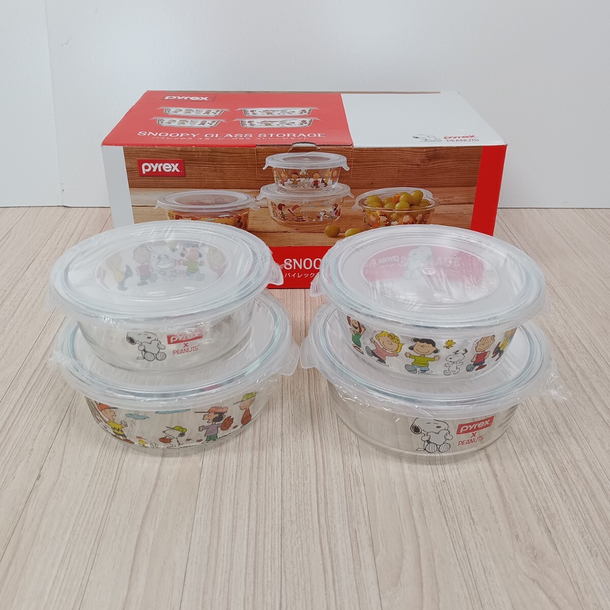 522 Pyrex パイレックス SNOOPY スヌーピー ガラス ストレージセット 8pc 2種 4つ入り 丸型 耐熱ガラス 容器 キッチン ...