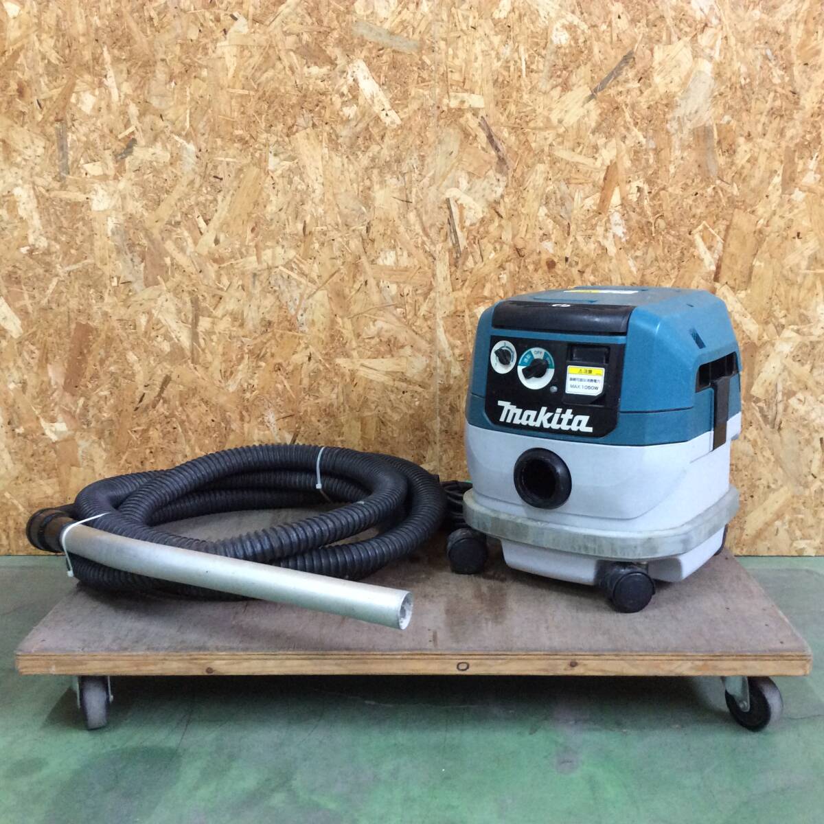 TH-5369 品 makita マキタ 粉じん専用 業務用 集じん機 VC0830 ホース付き 佐川送料着払い(集塵（しゅうじん）機)｜売買されたオークション情報、yahooの商品情報を ...