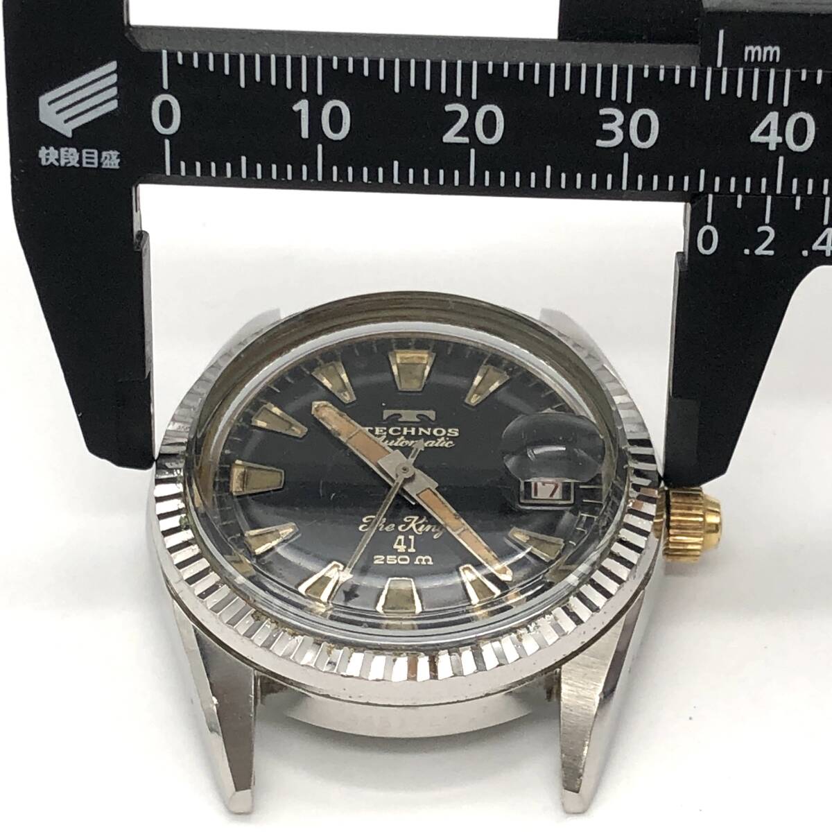 AY2050 稼働 TECHNOS Automatic The King 41 250m テクノス ザ キング オートマチック デイト ブラック文字盤 表面傷あり(テクノス)｜売買された ...