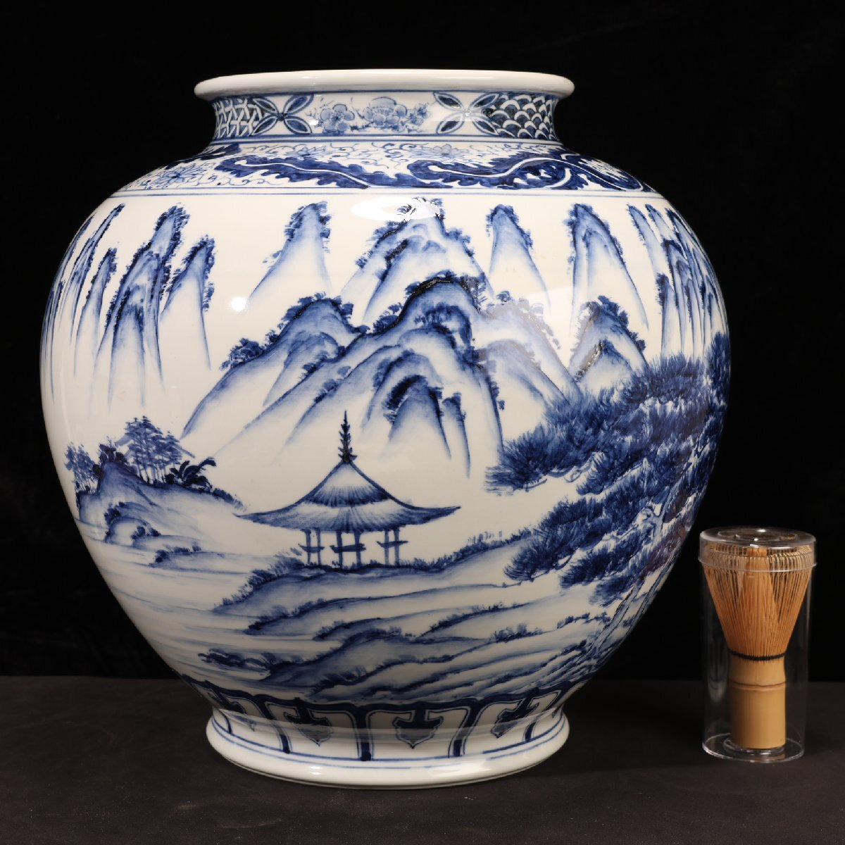 珍品堂 1円から X46-E2 九谷焼 万象作 染付 在銘有 風景人物 山水図 壺 花瓶 飾壺 古美術 骨董品 高36cm(花器、壷)｜売買されたオークション情報、yahooの商品情報を ...