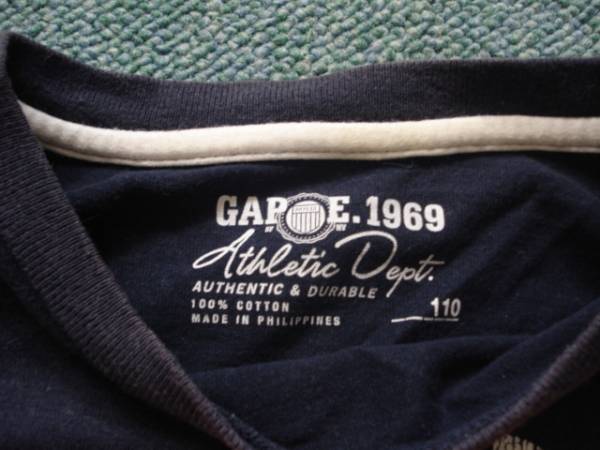 GAP 男児 紺色 長袖 Tシャツ 110cm(長袖Tシャツ)｜売買されたオークション情報、yahooの商品情報をアーカイブ公開 - オークファン（aucfan.com）