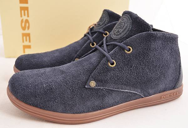 正規品 DIESELスニーカーブーツ 本物 MIDTOWN US8.5(男性用)｜売買されたオークション情報、yahooの商品情報をアーカイブ ...