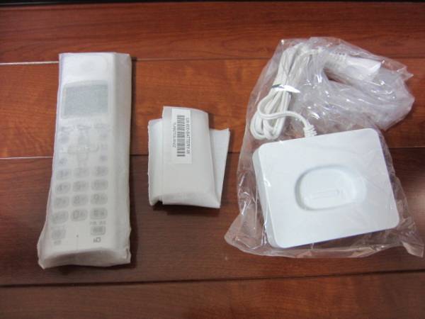 シャープ 増設子機 JD-KS200-W UX-600/UX-900/UX-E801(ファクシミリホン)｜売買されたオークション情報、yahooの商品情報をアーカイブ公開 - オークファン ...