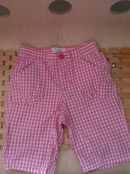 baby GAP 80 ピンクギンガムチェック クロップドパンツ(80（75～84cm）)｜売買されたオークション情報、yahooの商品情報をアーカイブ公開 - オークファン（aucfan.com）