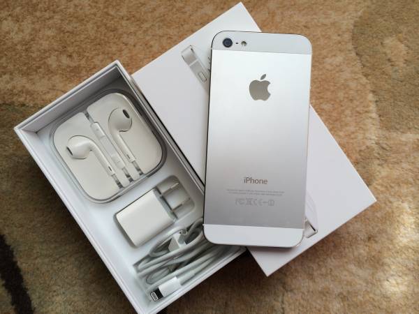 超 iPhone5 au版 64GB白 アクティベーションSIM付(アップル)｜売買されたオークション情報、yahooの商品情報をアーカイブ公開 - オークファン（aucfan.com）