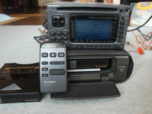 当時物 カロッツェリアFH-M70 ＆ CDX-M30(カロッツェリア)｜売買されたオークション情報、yahooの商品情報をアーカイブ公開 - オークファン（aucfan.com）