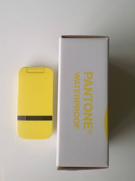 SoftBank PANTONE WATERPROOF 202SH イエロー 品(携帯電話)｜売買されたオークション情報、yahooの商品情報 ...