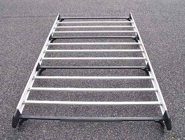 THULE 200系ハイエース 大型ルーフキャリア スーリー(ルーフキャリア)｜売買されたオークション情報、yahooの商品情報をアーカイブ公開 - オークファン（aucfan.com）