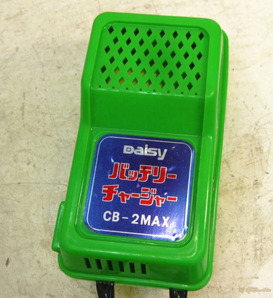 Daisy CB-2MAX 車/バイクバッテリー充電器 AC100V→DC12V/6V(充電器)｜売買されたオークション情報、yahooの商品情報をアーカイブ公開 - オークファン ...