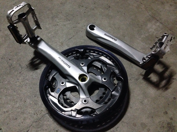 SHIMANO ACERA FC-M361 クランクセットシルバー 175mm(クランク)｜売買されたオークション情報、yahooの商品情報を ...