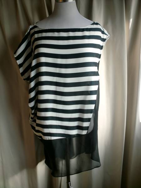 ZARA BASIC 白×黒 ボーダー カットソー サイズ：USA XS(XSサイズ以下)｜売買されたオークション情報、yahooの商品情報をアーカイブ公開 - オークファン（aucfan.com）