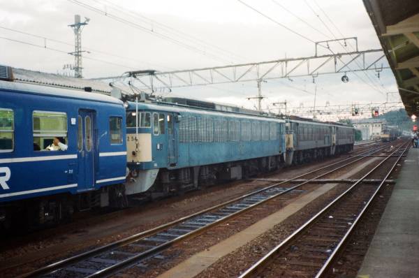 写真 信越本線 EF6254+EF63+EF63+臨客 1997.9 軽井沢 /40736-11(鉄道)｜売買されたオークション情報、yahooの商品情報をアーカイブ公開 - オークファン ...