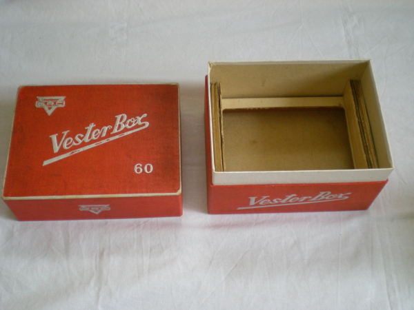 昭和レトロ ベスタ Vester-box G.R.C 白晝現像タンク/激レア(暗室関連用品)｜売買されたオークション情報、yahooの商品情報 ...