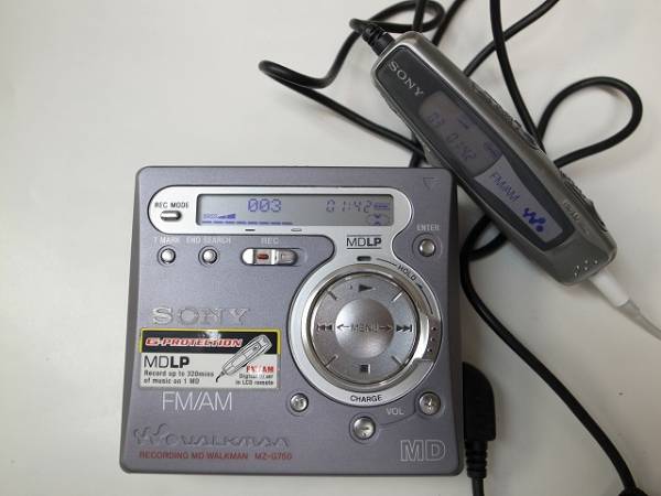 珍品 SONY MD WALKMAN MZ-G750 FM/AMチューナーリモコン(録音、再生)｜売買されたオークション情報、yahooの商品 ...