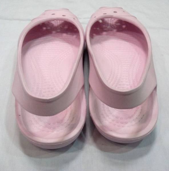 CROCS lady women 22cm W6 ピンク(22cm)｜売買されたオークション情報、yahooの商品情報をアーカイブ公開 - オークファン（aucfan.com）