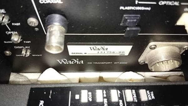 WADIA ワディア WT-2000 CDトランスポート(一般)｜売買されたオークション情報、yahooの商品情報をアーカイブ公開 - オークファン（aucfan.com）