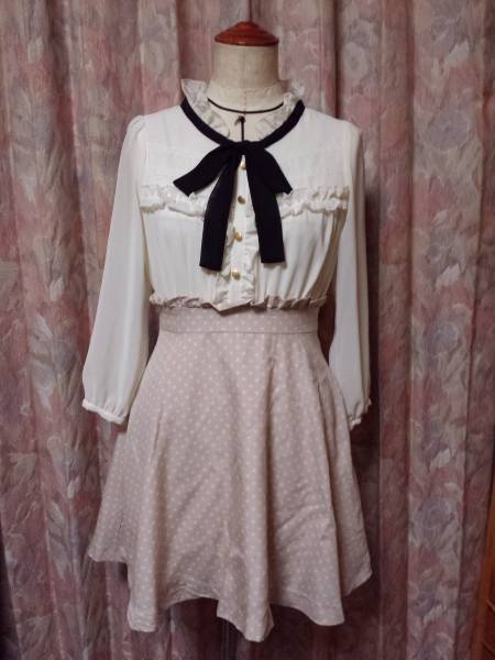 PRIME PATTERN ボウタイ付きドッキングワンピース(Mサイズ)｜売買されたオークション情報、yahooの商品情報をアーカイブ公開 - オークファン（aucfan.com）