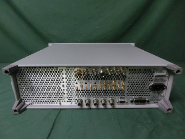 HP E4433B 250kHz-4.0GHz SIGNAL GENERATOR 信号発生器 Agilent(その他)｜売買されたオークション情報、yahooの商品情報をアーカイブ公開 ...