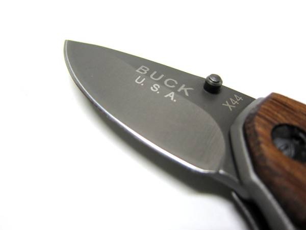 ハンドルにローズウッド材使用 フォールディングナイフ BUCK X44(その他)｜売買されたオークション情報、yahooの商品情報をアーカイブ ...