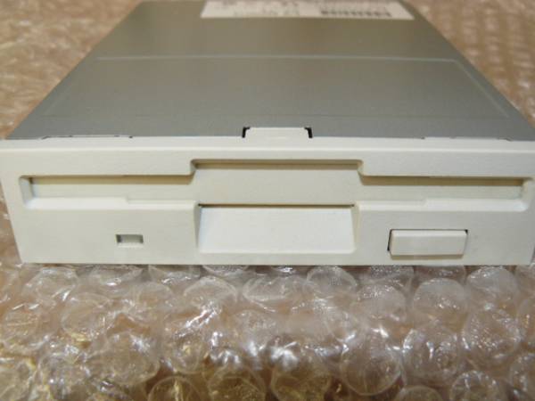 FDドライブ(内蔵)｜売買されたオークション情報、yahooの商品情報をアーカイブ公開 - オークファン（aucfan.com）