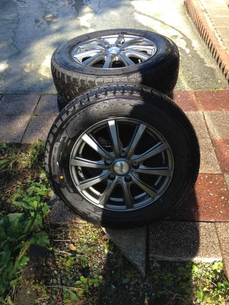 195/65R15 スタッドレスタイヤセット 1シーズン使用ZEA2 GY(スタッドレスタイヤ)｜売買されたオークション情報、yahooの商品 ...