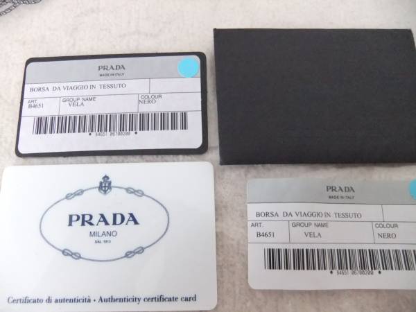 PRADA プラダ ナイロンボストンバッグ B4651 黒 鍵 ショルダーストラップ付き(プラダ一般)｜売買されたオークション情報、yahooの商品情報をアーカイブ公開 - オークファン ...