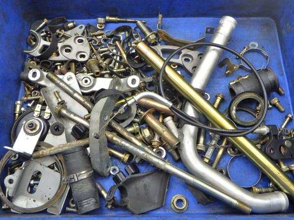 A488 MV AGUSTA F4 750 ネジ類 ステー他 アグスタ(エンジン、冷却装置)｜売買されたオークション情報、yahooの商品情報をアーカイブ公開 - オークファン（aucfan.com）