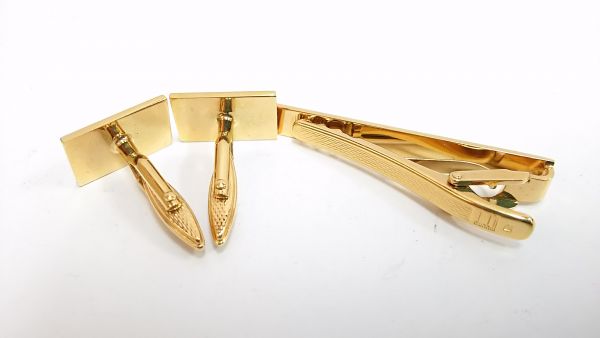 ダンヒル Dunhill カフス タイピン 金色 品 A00000-086(ダンヒル)｜売買されたオークション情報、yahooの商品情報を ...