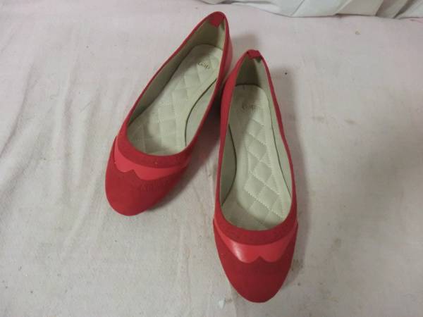 レディースパンプス〔GAP〕 25.5cm(レッド系)｜売買されたオークション情報、yahooの商品情報をアーカイブ公開 - オークファン（aucfan.com）