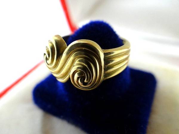 TIFFANY & CO. ティファニー 750 K18 金 ゴールド リング 指輪 9号 9g レディース kh05-529(ピアス)｜売買されたオークション情報、yahooの商品情報を ...