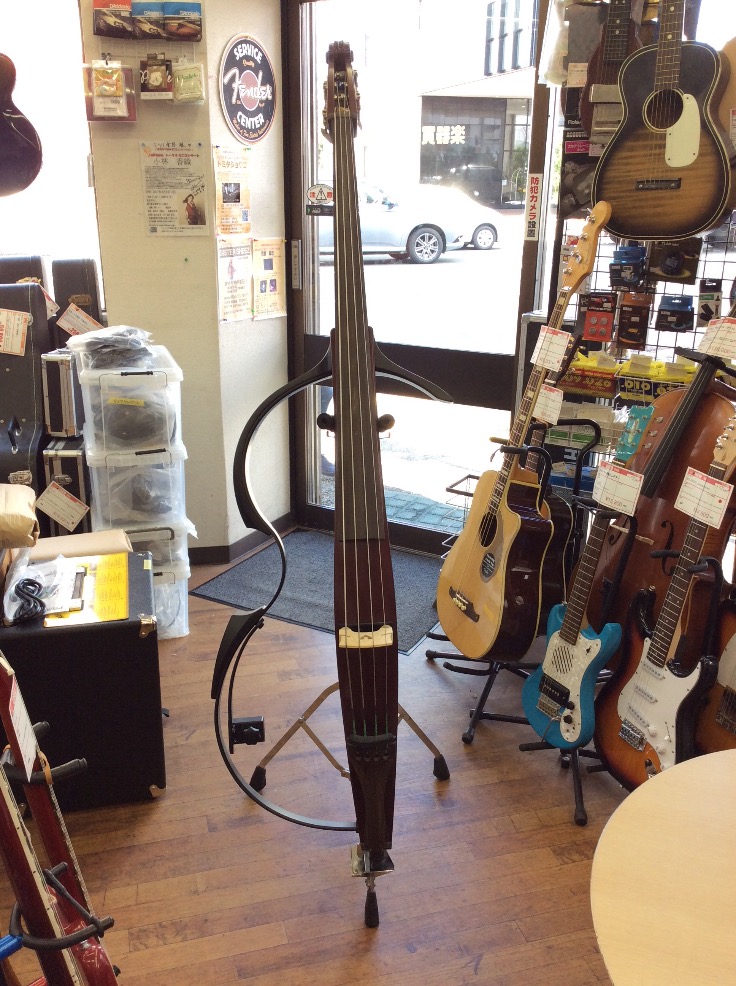 u37345 YAMAHA SLB-100 サイレントベース 動作ok ギグケース付(ヤマハ)｜売買されたオークション情報、yahooの商品情報をアーカイブ公開 - オークファン（aucfan ...