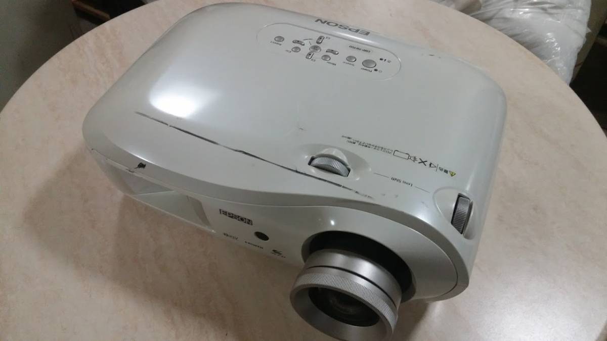 ラスト残り4台1セット：EPSON 液晶プロジェクターEMP-TW700 シアター専用モデル：ジャンク品(本体)｜売買されたオークション情報、yahooの商品情報をアーカイブ公開 ...
