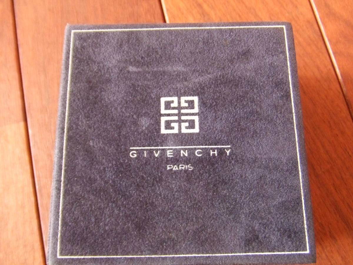 GIVENCHY ジバンシー 腕時計 MILLESIME REG.MODEL ゴールド 箱付き ジャンク品 定形外340円発送(ジバンシイ)｜売買されたオークション情報、yahooの商品情報を ...
