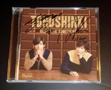 東方神起 直筆サイン入り 日本シングル HIDE&SEEK/SOMETHING CD Bigeast盤(その他)｜売買されたオークション情報、yahooの商品情報をアーカイブ公開 ...