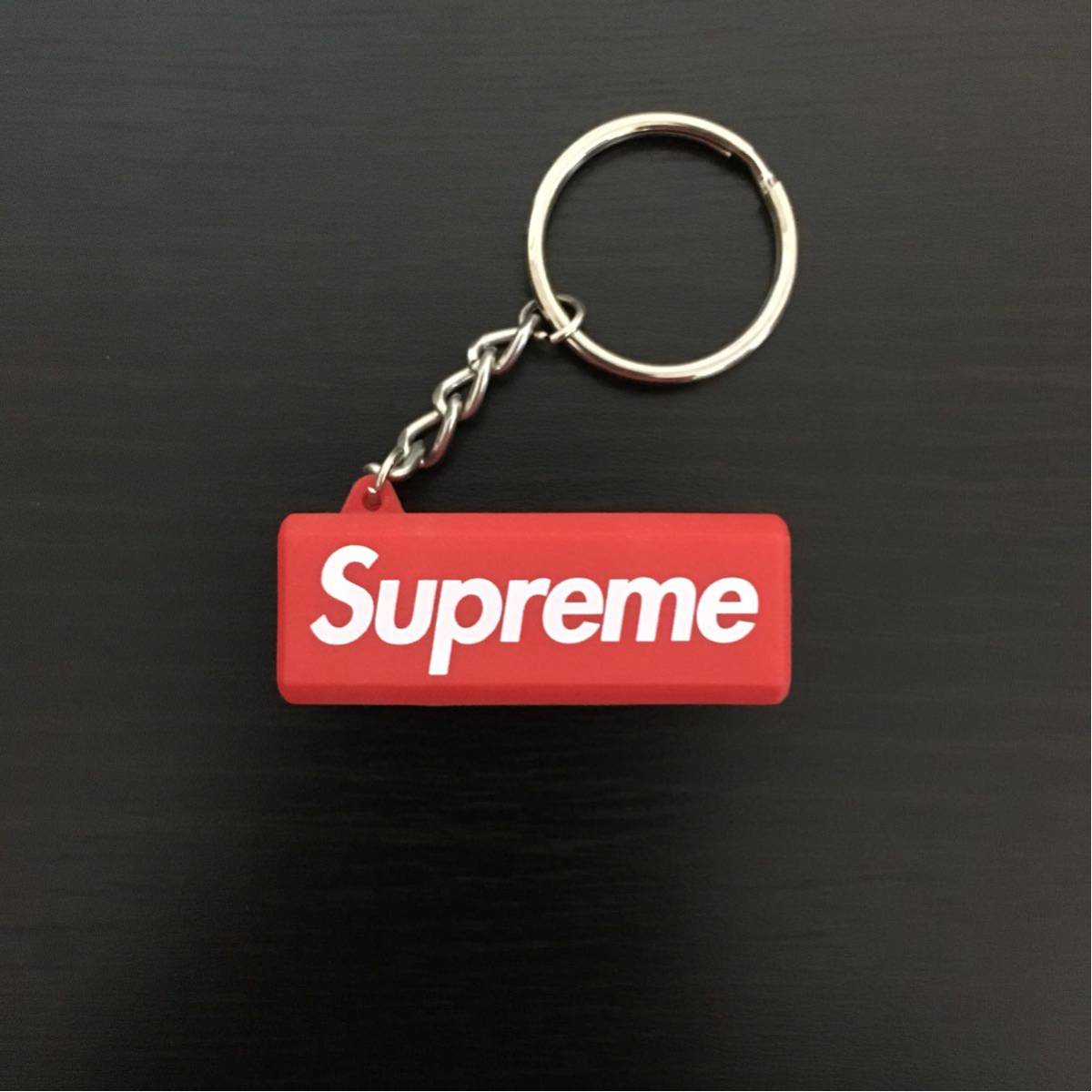 Supreme FLASHLIGHT KEYCHAIN RED BOX シュプリーム フラッシュライト キーホルダー 赤(その他)｜売買された ...