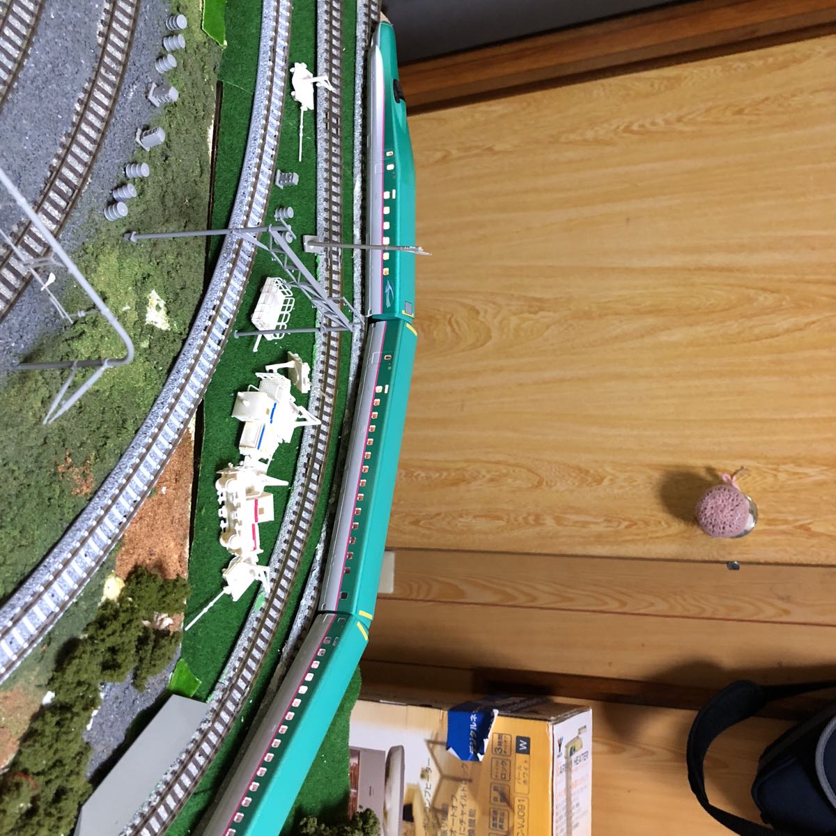 TOMIX 98910 E5系新幹線はやぶさセット 室内灯つき 限定品(新幹線)｜売買されたオークション情報、yahooの商品情報をアーカイブ ...
