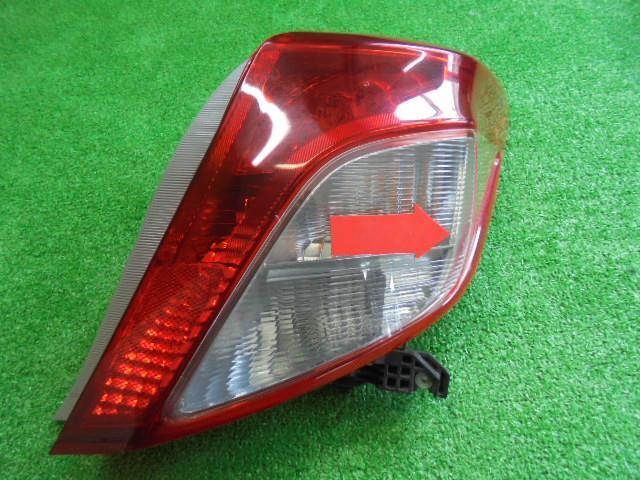 ヴィッツ DBA-KSP130 右テールランプ 81550-52800 CA303 FL3(テールライト)｜売買されたオークション情報 ...
