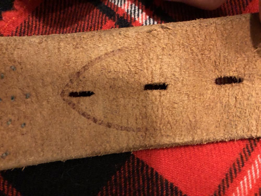 HTC /Hollywood Trading Companyベルト36ネイビースタッズヘビ皮made in USA standerd ...