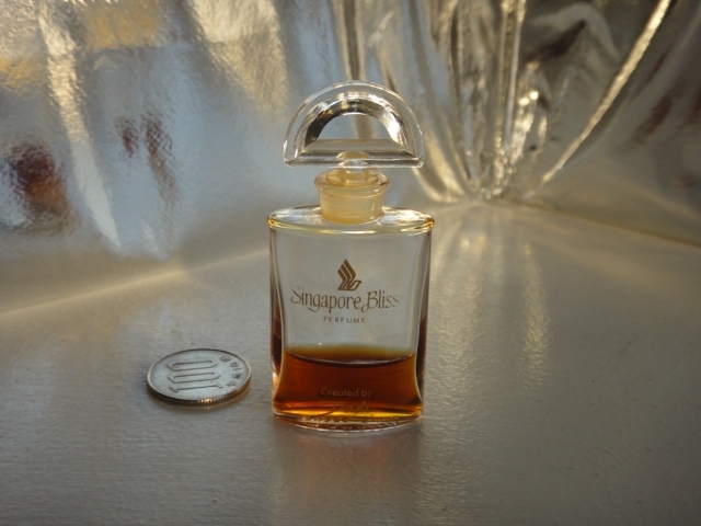 Dadi Singapore Bliss シンガポールブリス PERFUME 7.5ml 小さい香水瓶 ボトルコレクション用に(その他)｜売買 ...