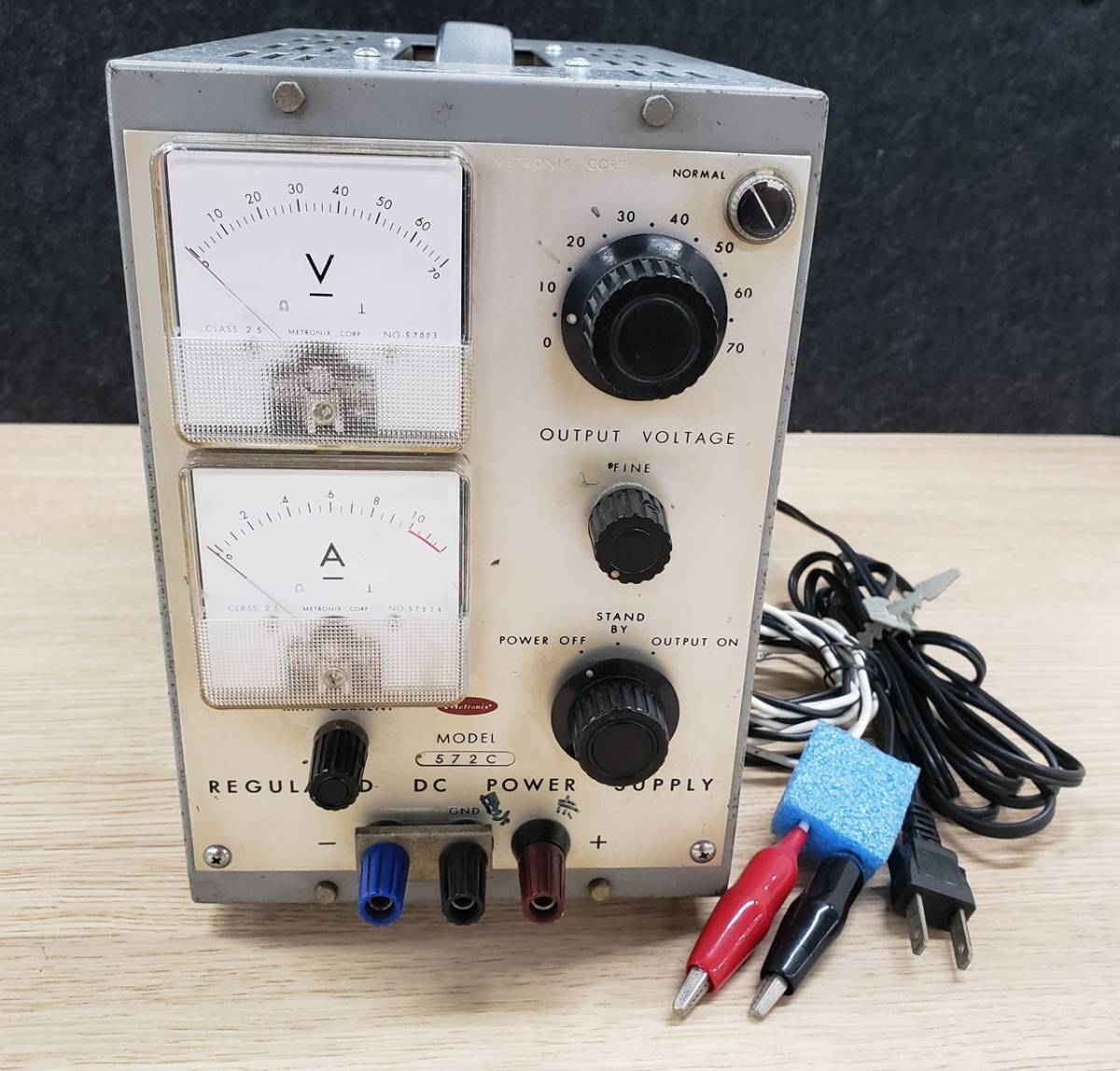 METRONIX 572C REGULATED DC POWER SUPPLY(アマチュア無線)｜売買されたオークション情報、yahooの商品 ...