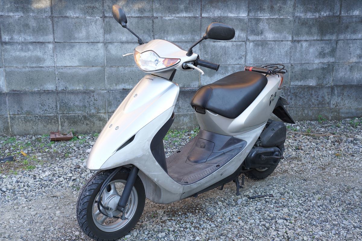 + ホンダ スマートディオ シルバー AF56 難あり 機関好調 現状 埼玉 +(50cc以下)｜売買されたオークション情報、yahooの商品 ...