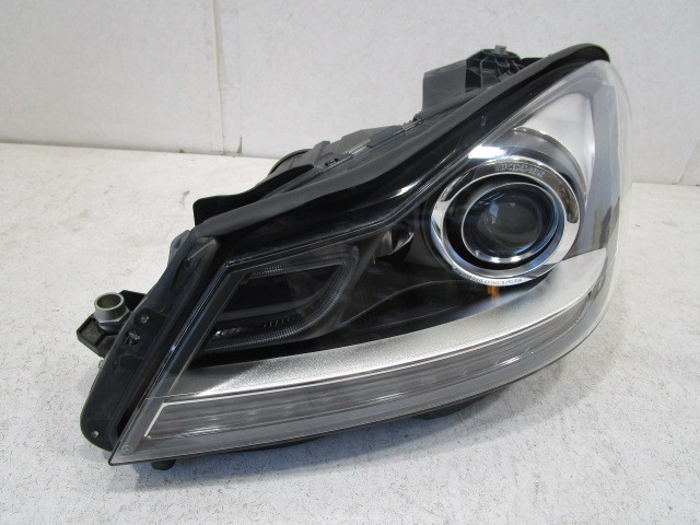 良品 ベンツ Cクラス W204 後期 純正 HID 左ヘッドライト A204 820 45 39 A204 820 37 39(ヘッドライト ...