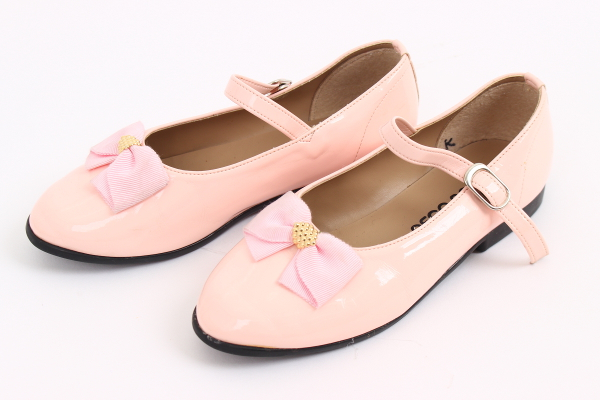 p4331 子供 シューズ 19cm(19cm～)｜売買されたオークション情報、yahooの商品情報をアーカイブ公開 - オークファン（aucfan.com）