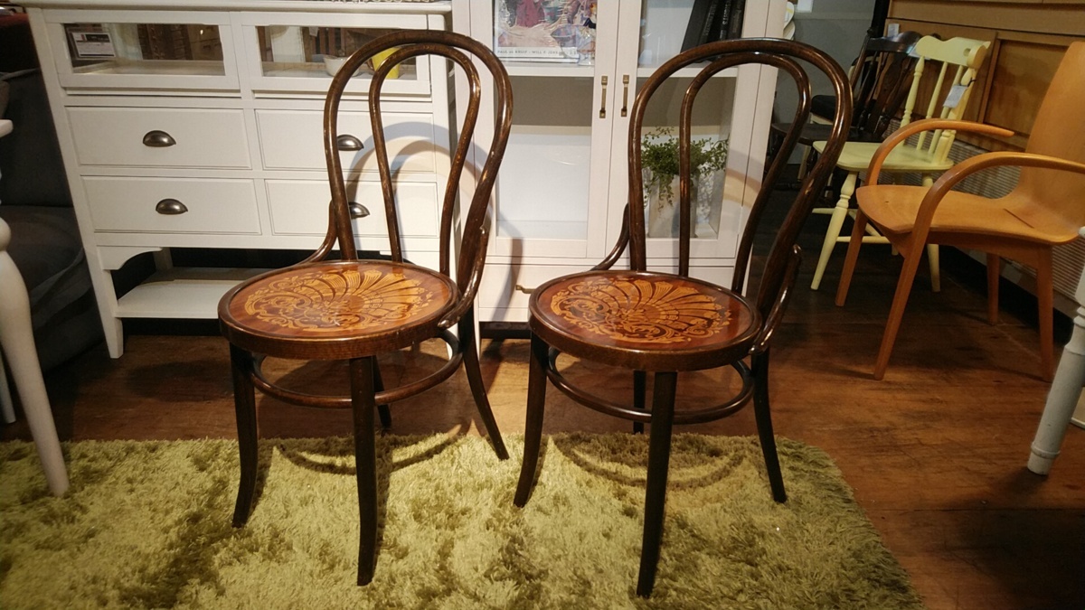2脚セット ヴィンテージ トーネット THONET AIDEC アイデック ベントウッドチェア カフェ 曲木 ダイニングチェア椅子 アンティーク(ダイニングチェア)｜売買されたオークション情報 ...