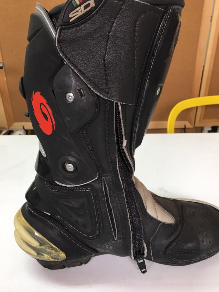 Sidi Vertigo レーシング ブーツ ブラック ホワイト 25.5cm オートバイ バイク(25.5cm)｜売買されたオークション情報 ...