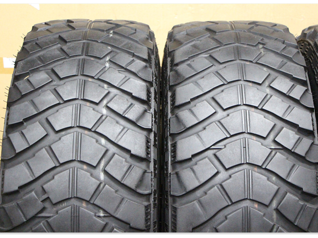 深リム CENTER LINE RACING センターライン 15X8.5J-35 PCD139.7 33X12.50R15 LT 108Q 6PR ジープ JEEP 4X4 JA11 ...